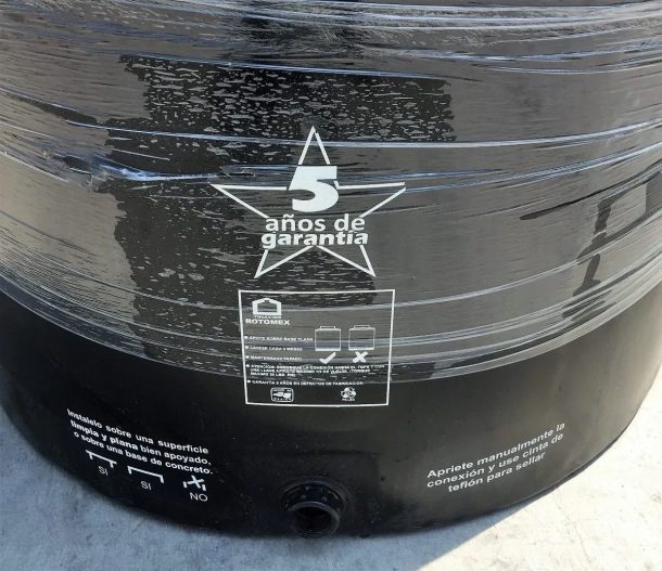 ROTOMEX TINACO VERTICAL NEGRO 1100 LITROS