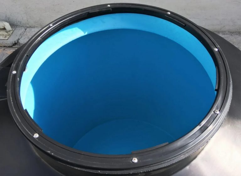 ROTOMEX TINACO VERTICAL NEGRO 1100 LITROS